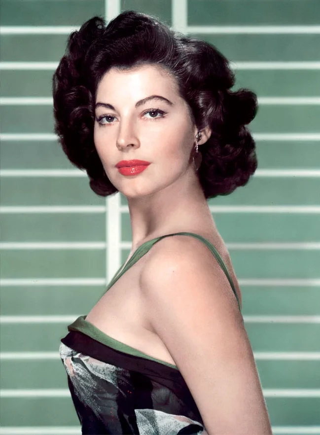 Ava Gardner Makeup